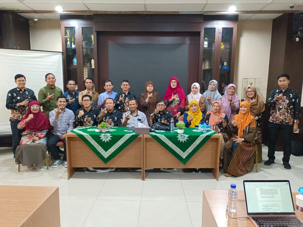Unismuh Makassar Gelar Workshop Penyusunan Modul PEKERTI-AA bagi Dosen - Berita Universitas ...